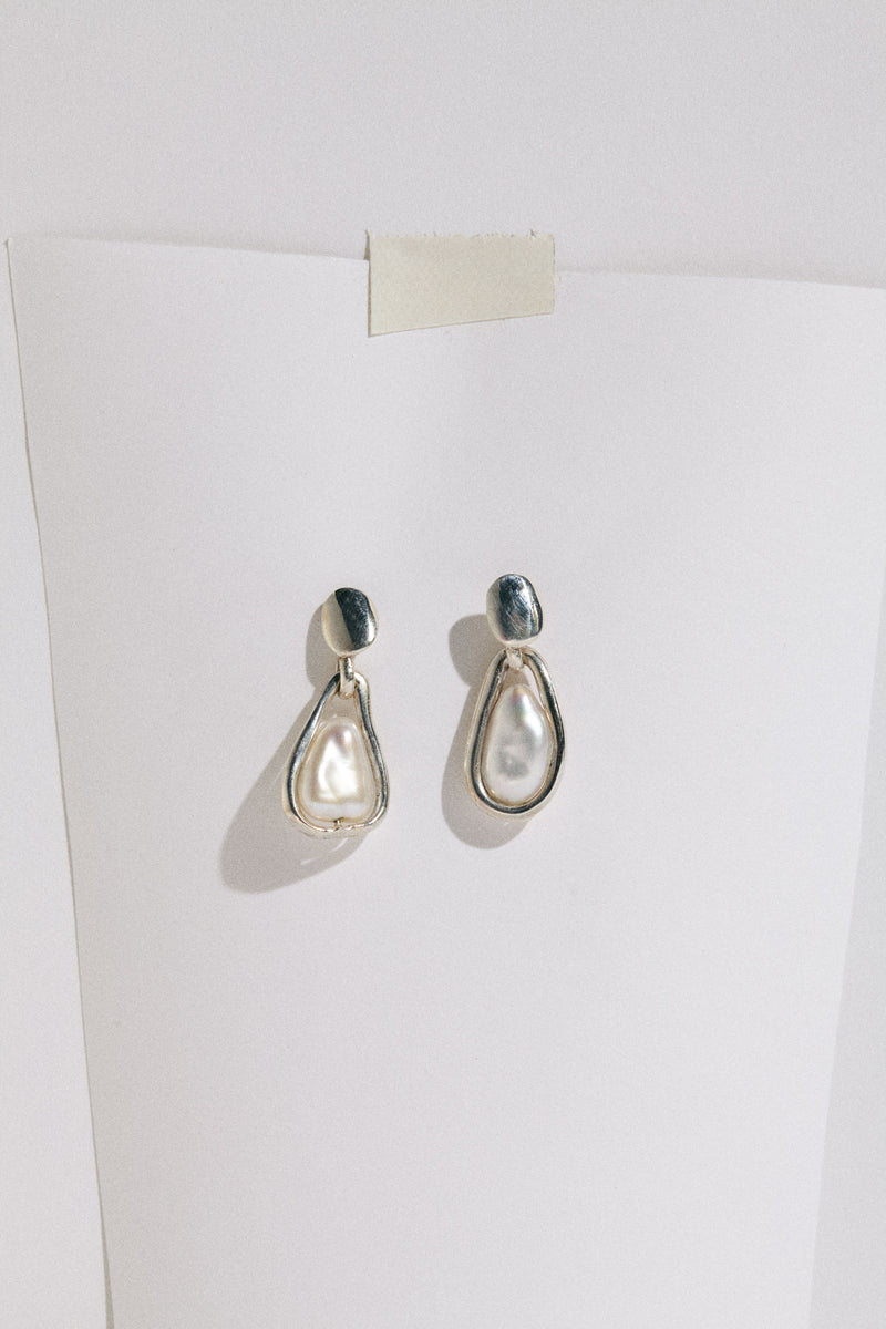 caged pearl small – Hernan Herdez